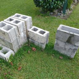 Free cinder blocks - Neighbourly Fitzroy, Hamilton