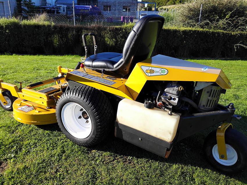 Walker MB18 - Ride On Mower - Neighbourly Levin, Levin